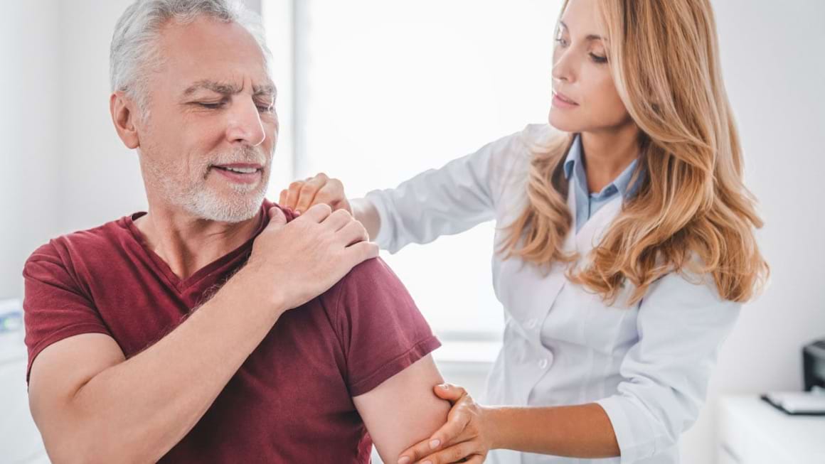 Dislocarea umărului: cauze, diagnostic, tratament