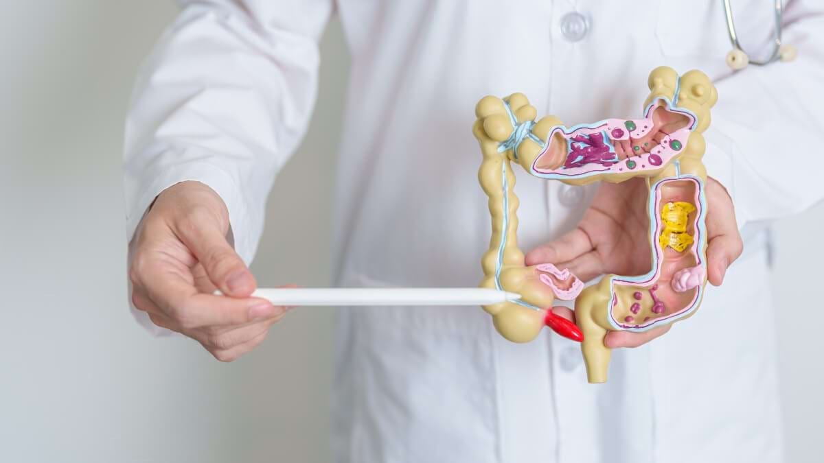 Apendicita: cum se manifesta si cand este necesara operatia?