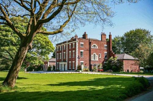 YHA Chester Trafford Hall | United Kingdom