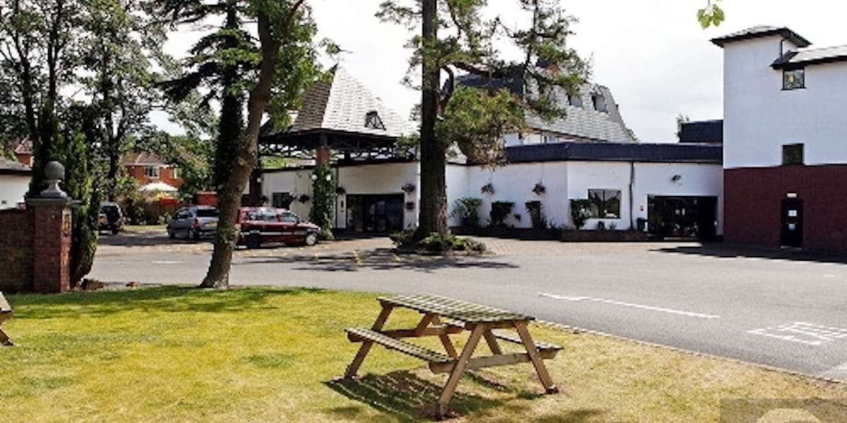 Mercure Chester North Woodhey House Hotel | United Kingdom