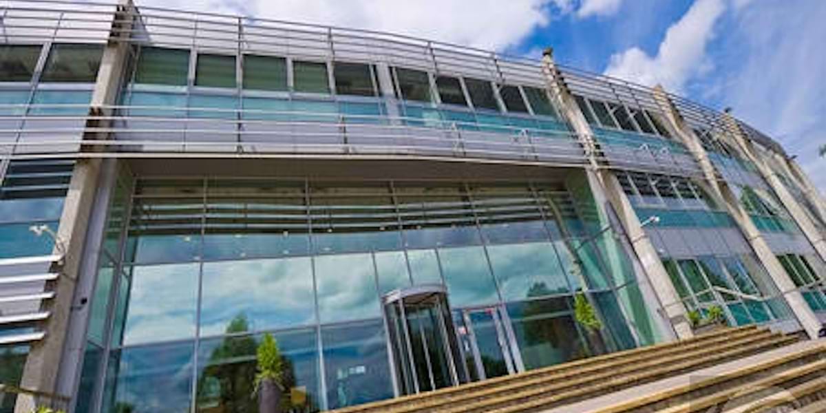 Regus Milton Keynes Atterbury Lakes Venue Hire | Conferences UK