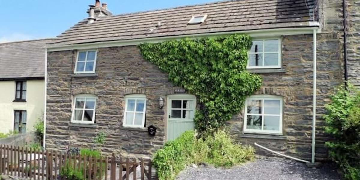 Tyddyn Llan Country House Hotel Wales | United Kingdom